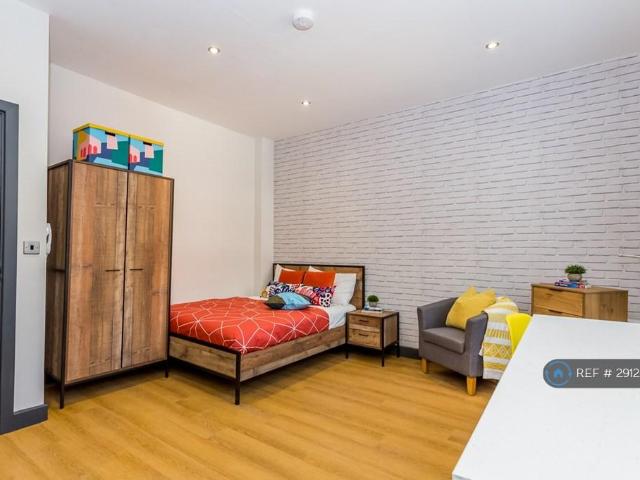 Studio to rent