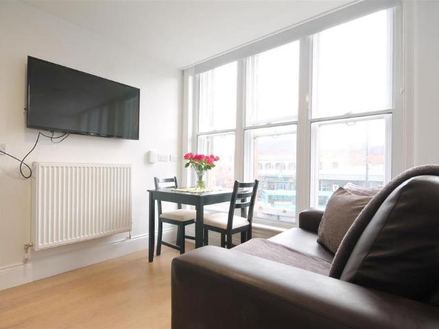 Studio to rent