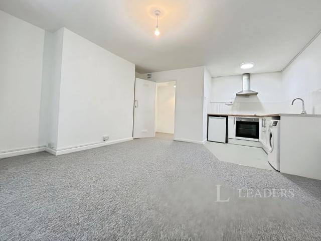 studio to rent 34 Denmark Villas, Hove, BN3