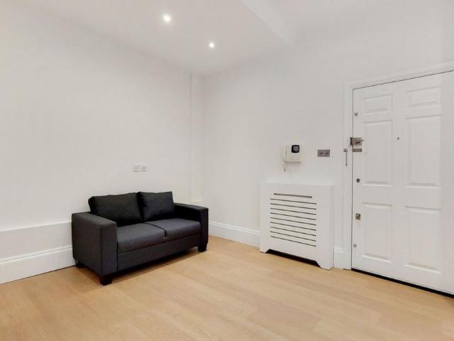Studio to rent