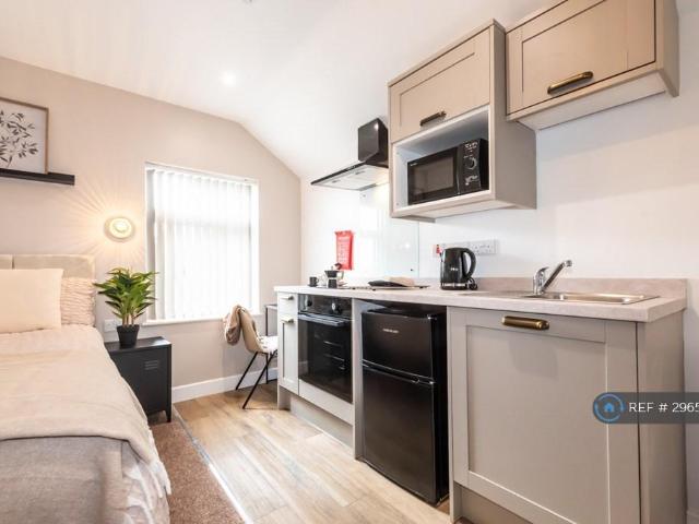 Studio to rent