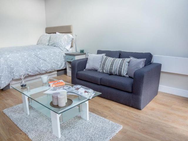 Studio to rent
