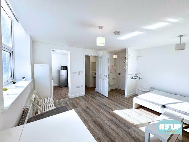 Studio to rent