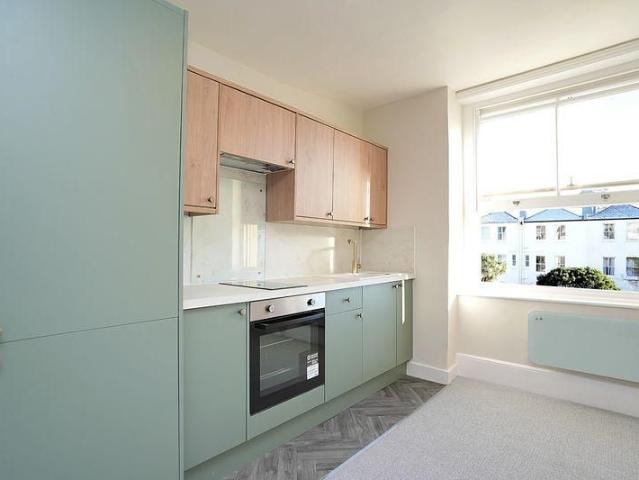 Studio to rent