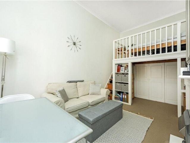 Studio to rent