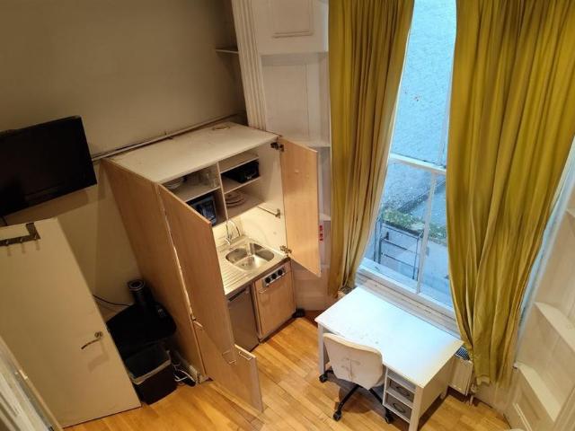 Studio to rent