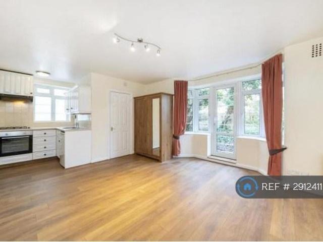 Studio to rent