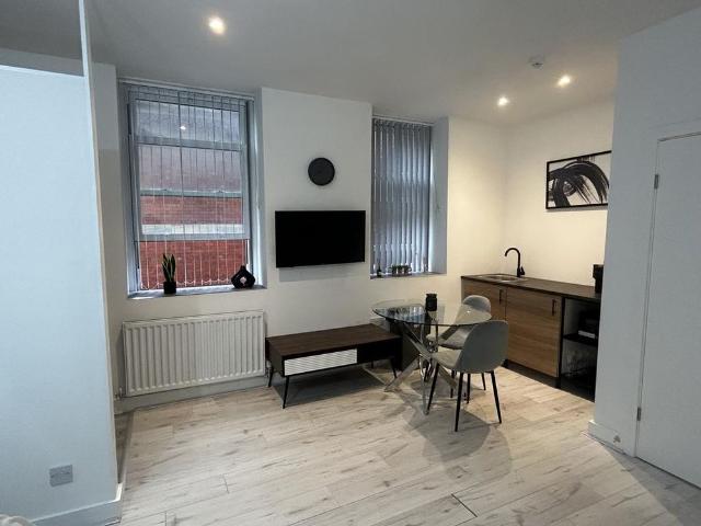 Studio to rent
