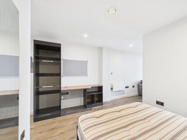 Studio to rent