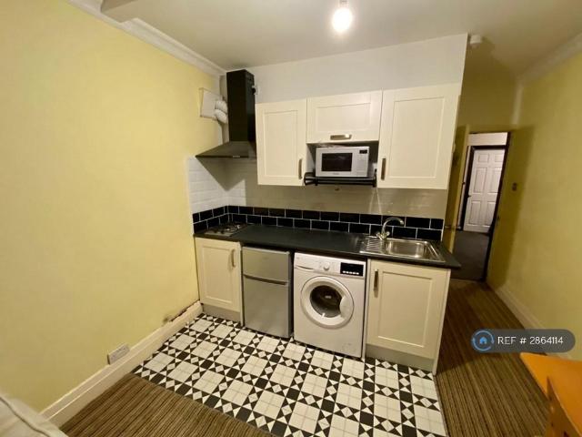 Studio to rent