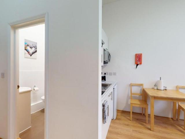 Studio to rent