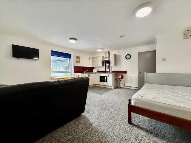 Studio to rent