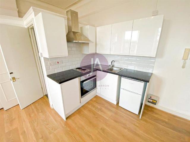 Studio to rent