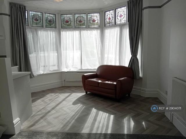 Studio to rent