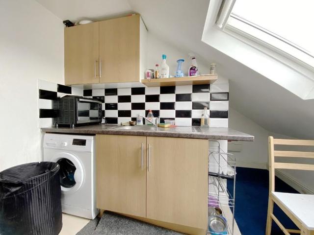 Studio to rent