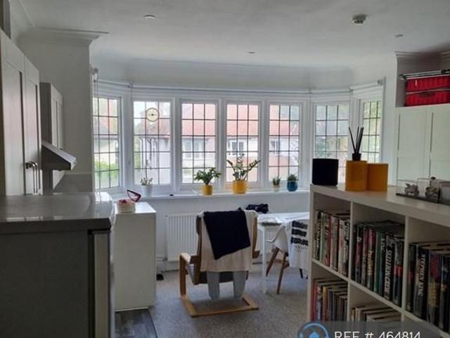 Studio to rent