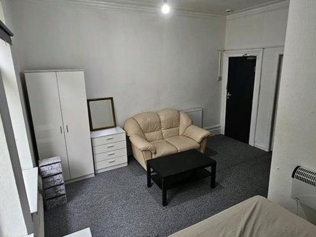 Studio to rent