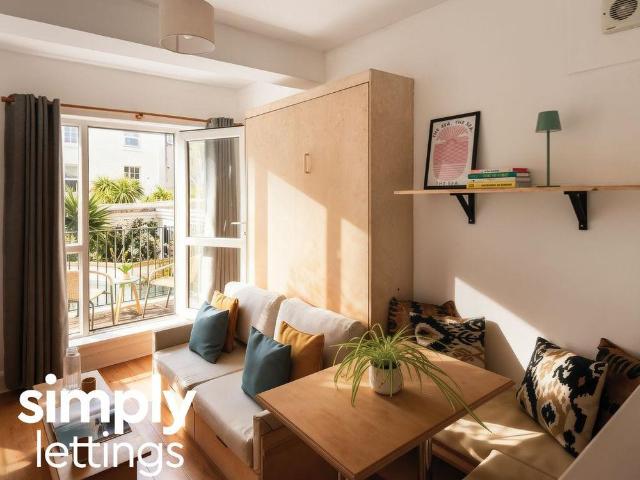 Studio to rent