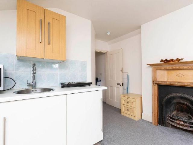 Studio to rent