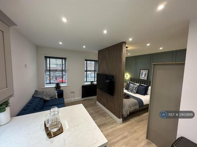 Studio to rent