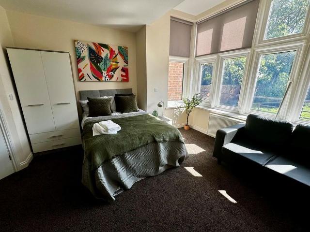 Studio to rent