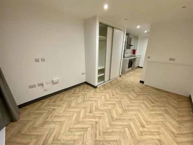 Studio to rent