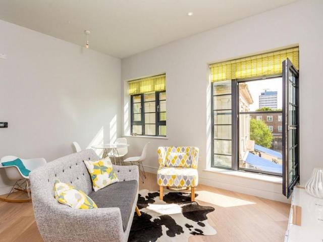 Studio to rent