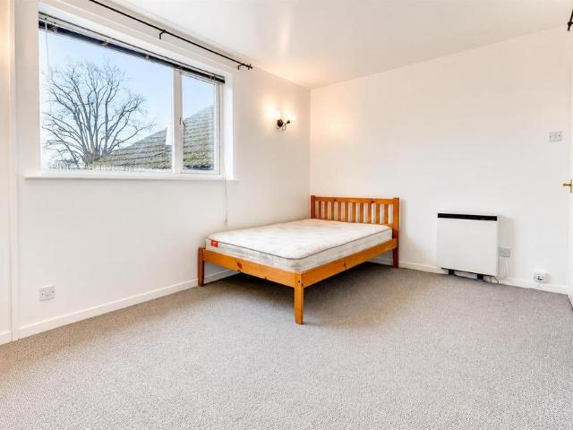 Studio to rent