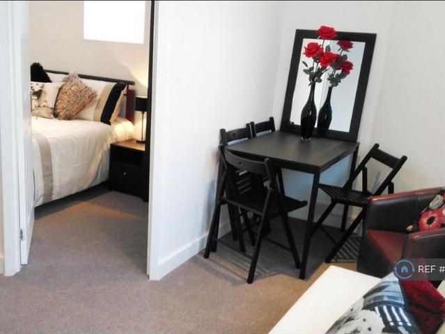 Studio to rent