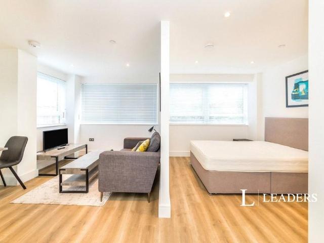 Studio to rent