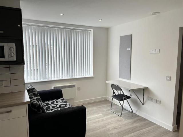 Studio to rent