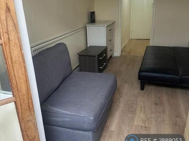 Studio to rent