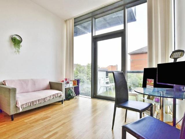 Studio to rent