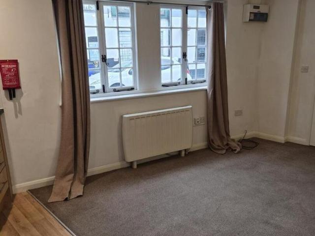 Studio to rent