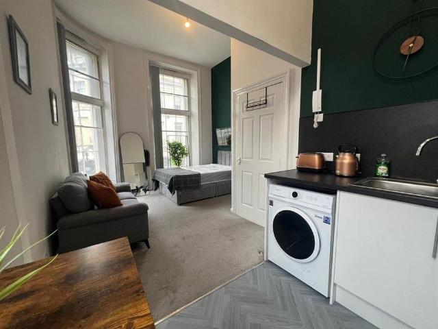 Studio to rent