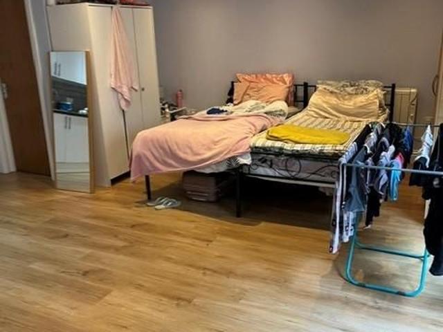 Studio to rent