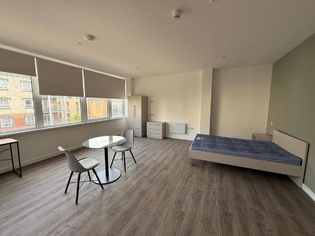 Studio to rent