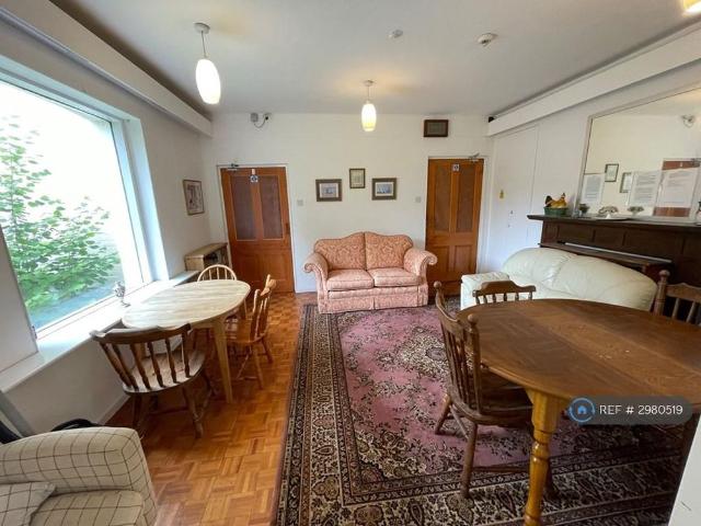 Studio to rent