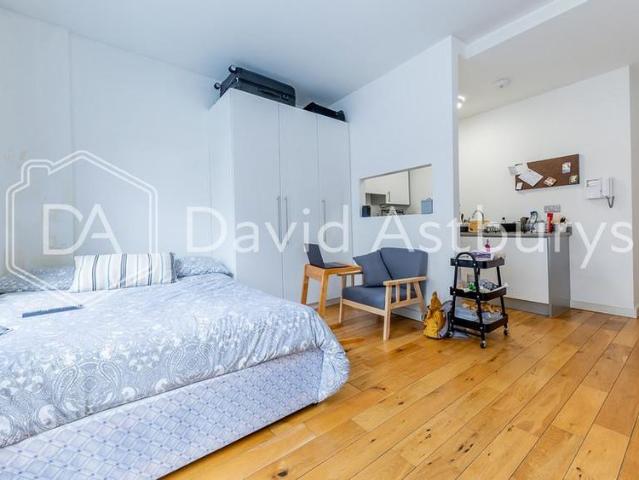 Studio to rent