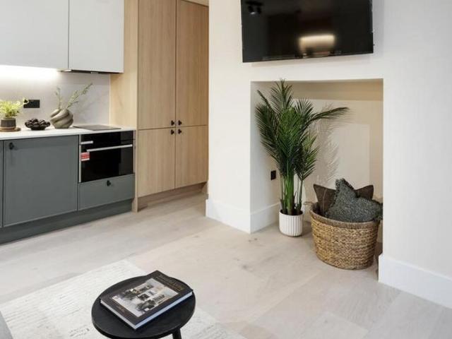 Studio to rent