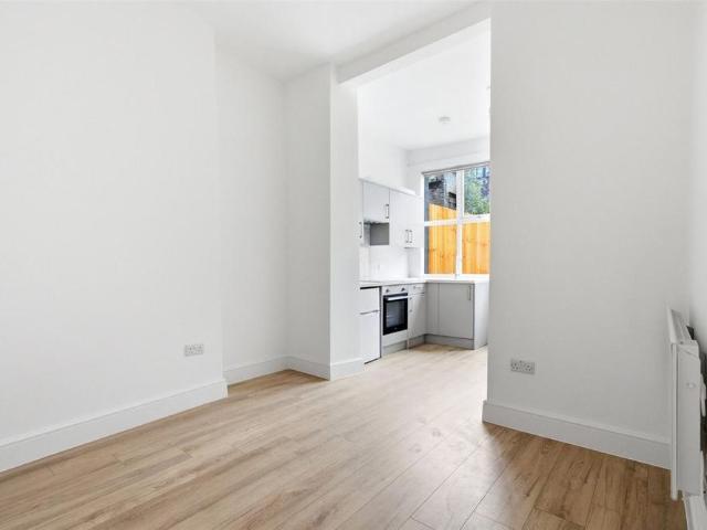 Studio to rent