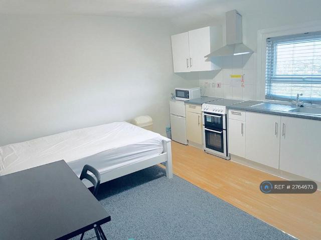 Studio to rent