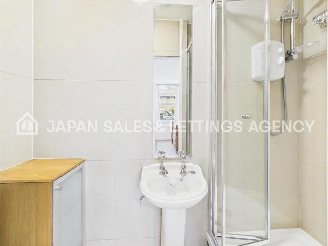 Studio to rent
