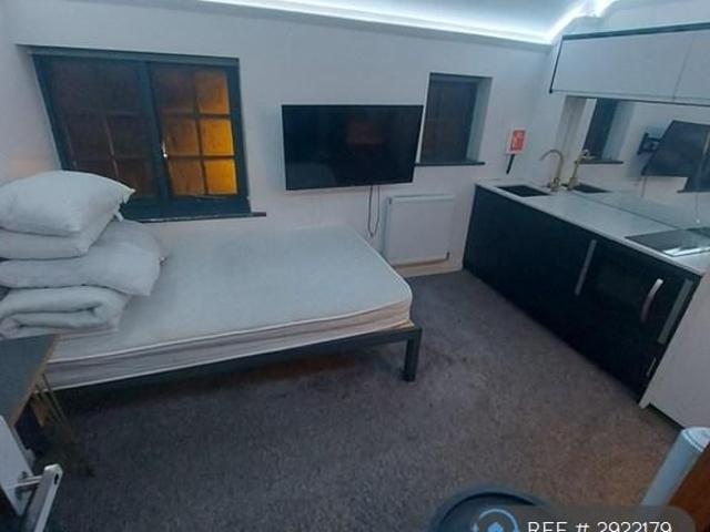 Studio to rent