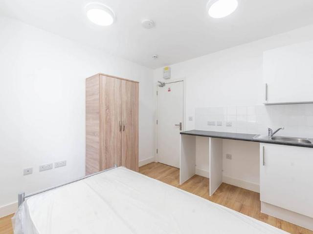 Studio to rent