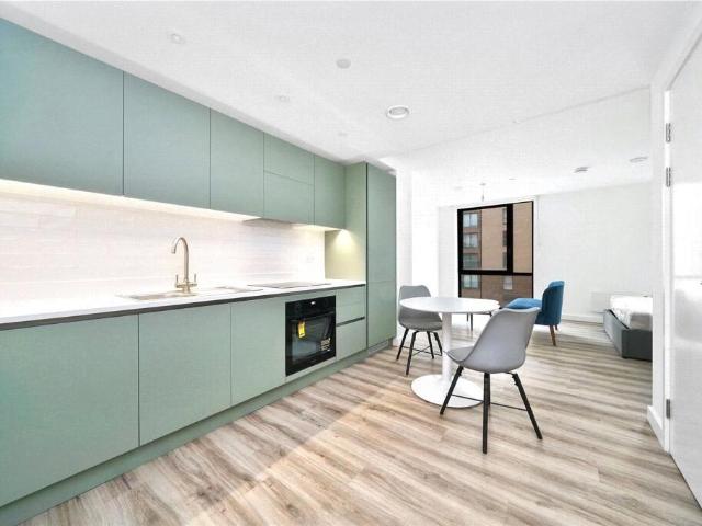 Studio to rent