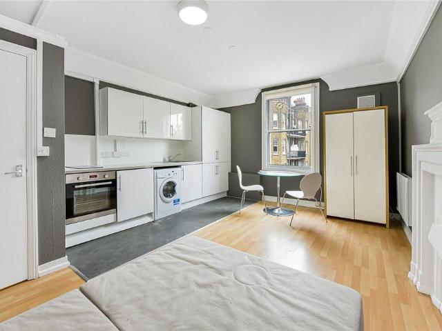 Studio to rent