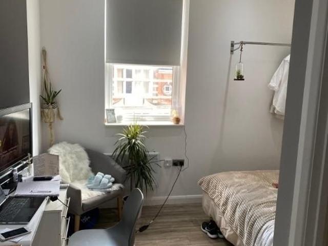 Studio to rent
