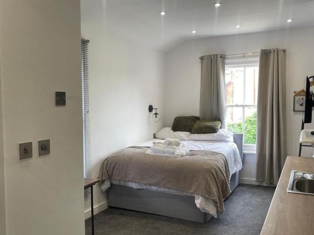 Studio to rent