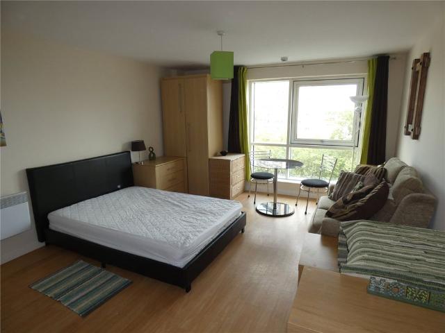 studio to rent The Roundhouse, Gunwharf Quays, Portsmouth, PO1